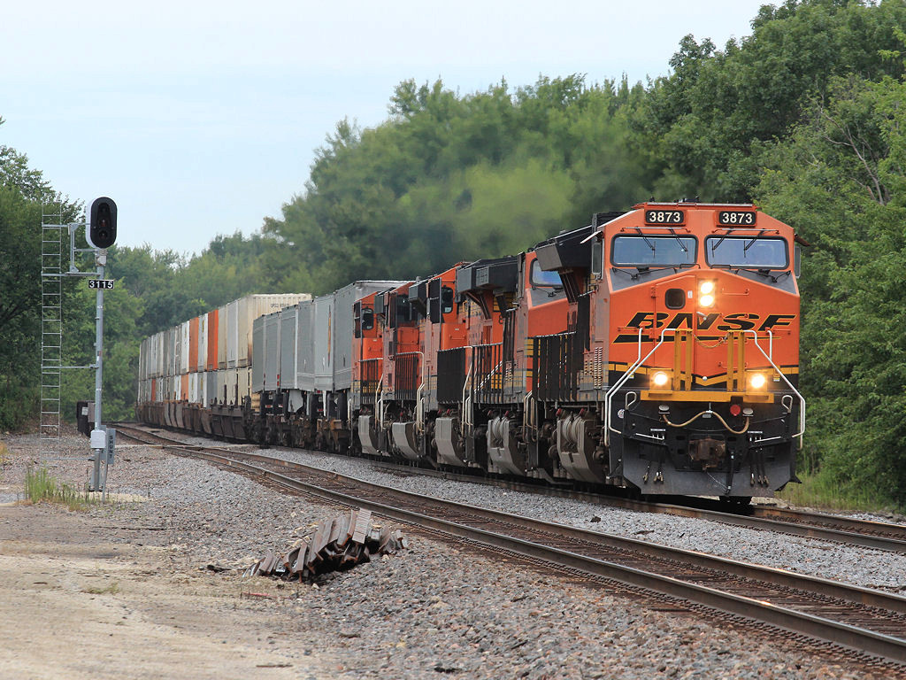 BNSF 3873